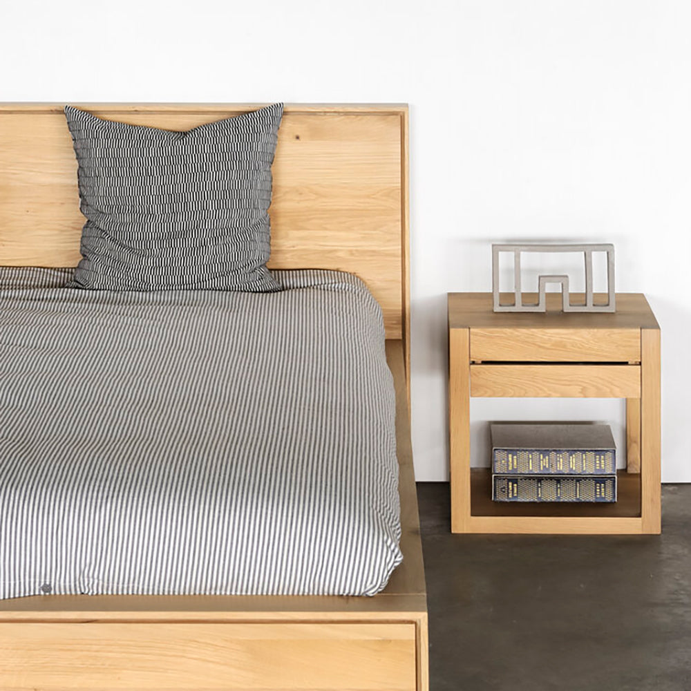 Oak Azur Bedside Table – Hausful