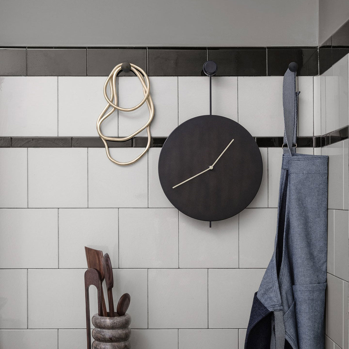 Trace Wall Clock – Hausful